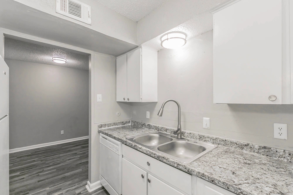 Sunset Heights Apartments | Fort Worth, TX | (817) 738-5753